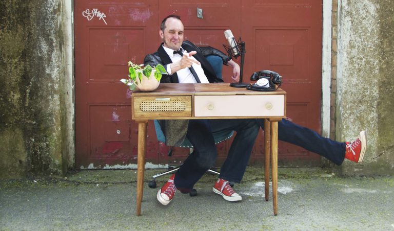 An Interview with Comedian, Phil Ellis - Yorkshire Theatre Guide